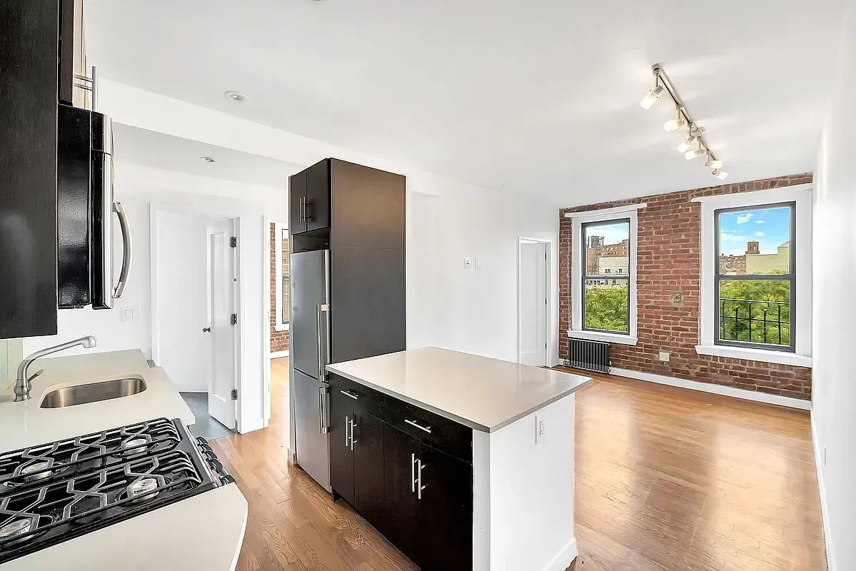 259 East Broadway #APT4B in Two Bridges, Manhattan | StreetEasy