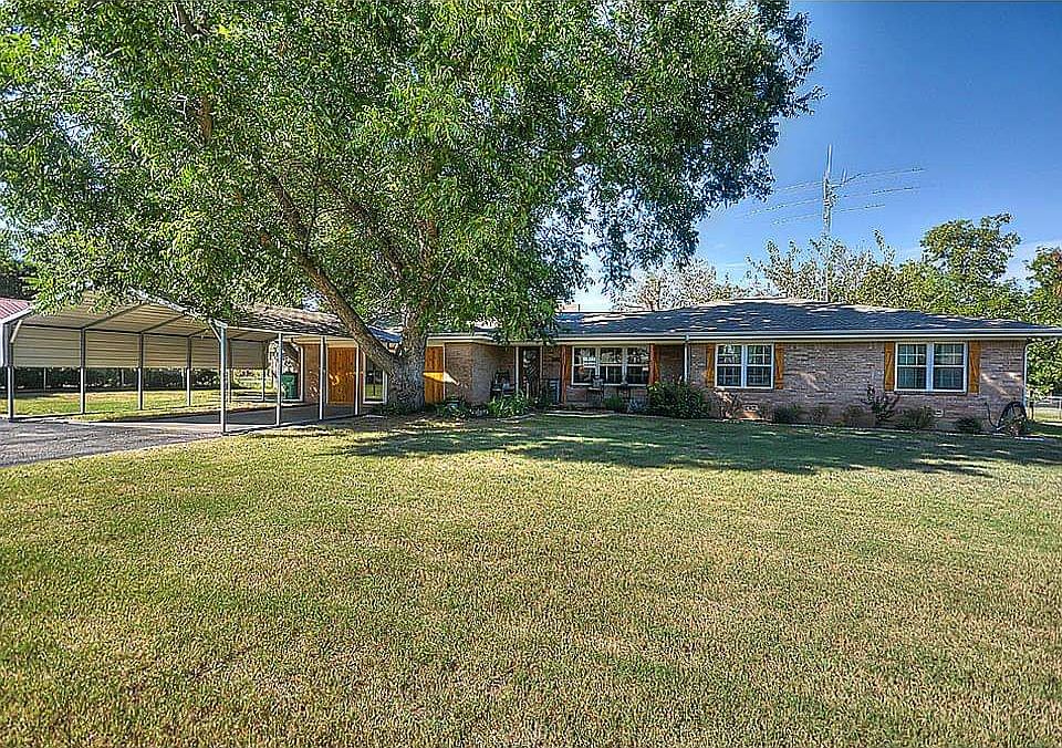 312 W 5th St, Springtown, TX 76082 | Zillow