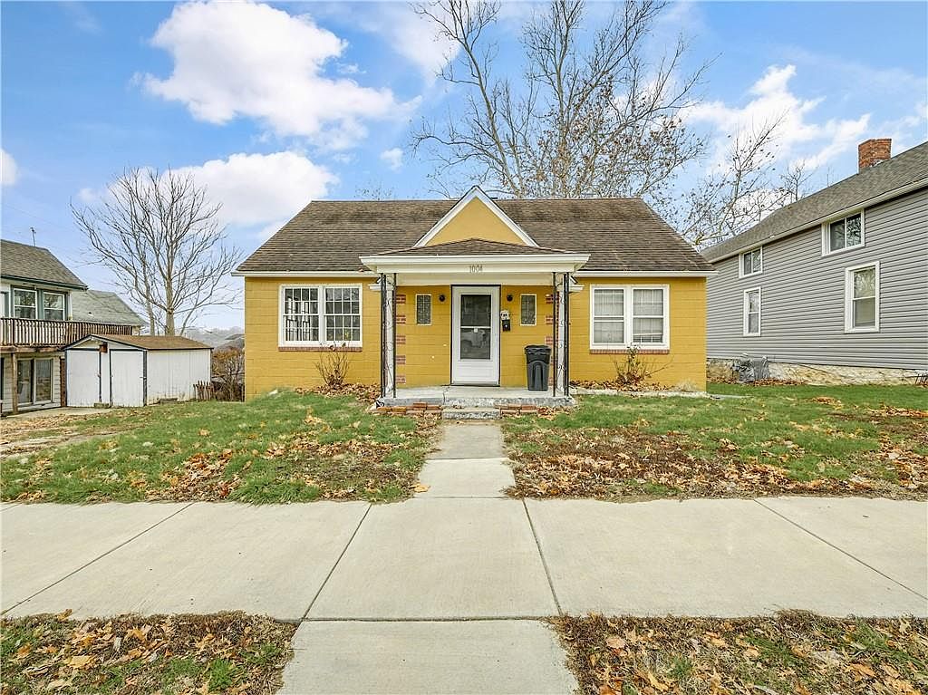 1004 Kansas Ave, Atchison, KS 66002 | MLS #2468050 | Zillow