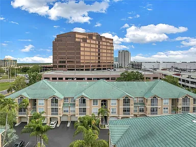 5111 Bay Club Cir Tampa FL | Zillow