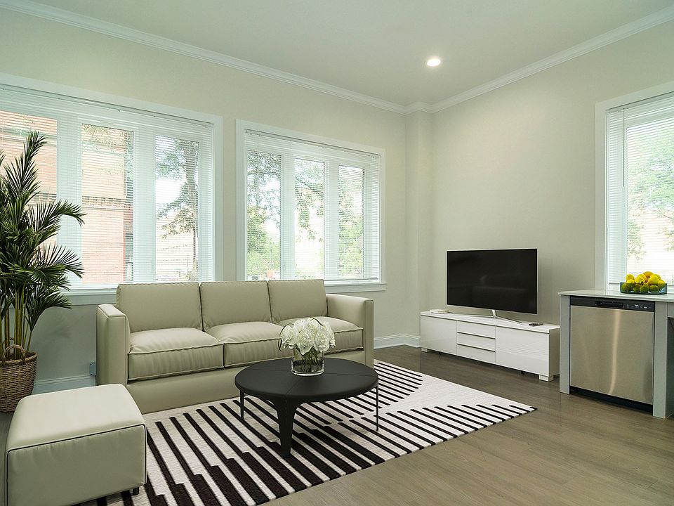 The Buckingham / The Commodore / The Parkway Apartments - 1500 Lasalle ...