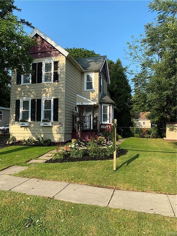 43 Cayuga St, Auburn, NY 13021 | Zillow