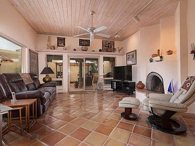 2844 Plaza Amarilla, Santa Fe, NM 87507 | Zillow