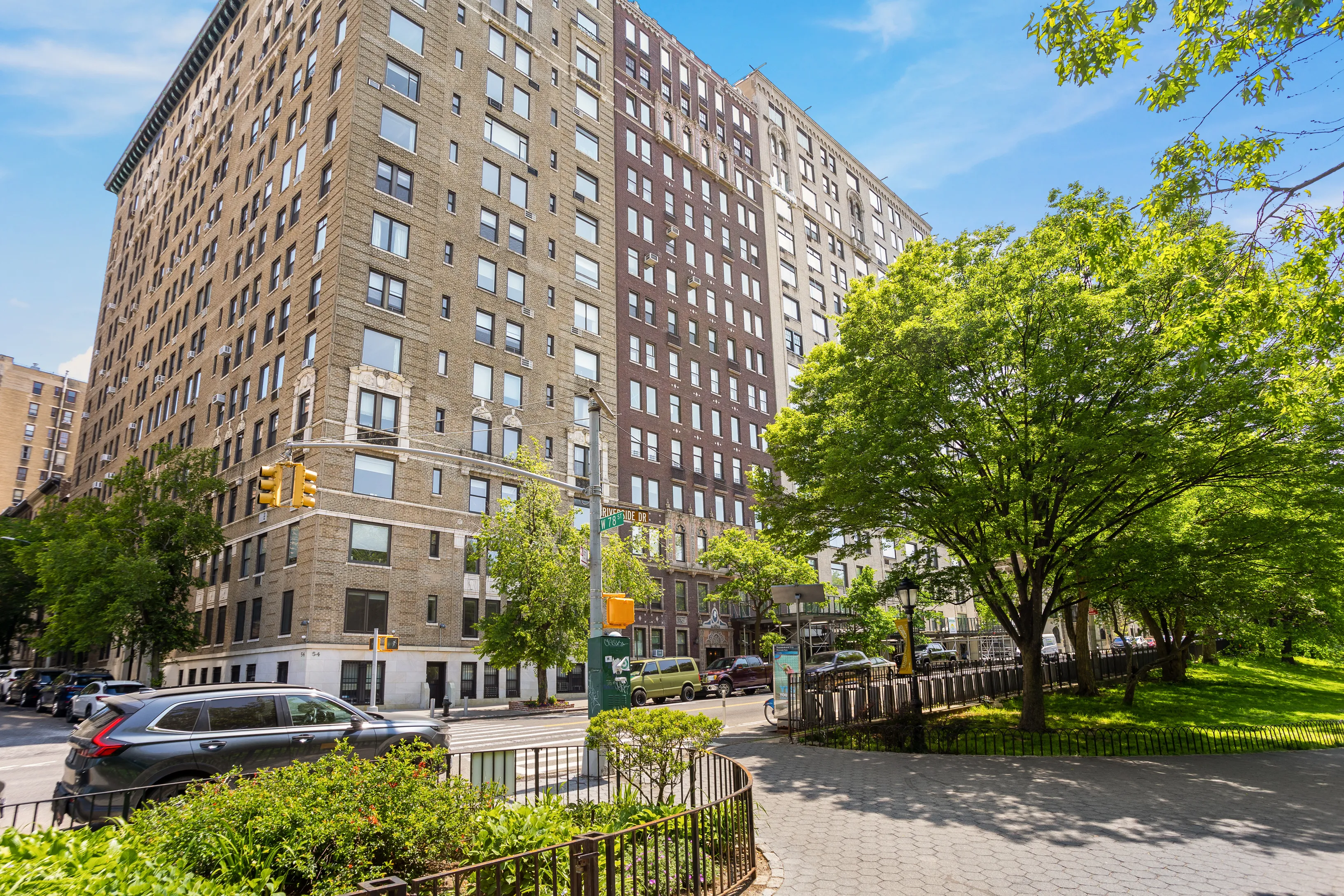 52 Riverside Drive #2B in Upper West Side, Manhattan | StreetEasy