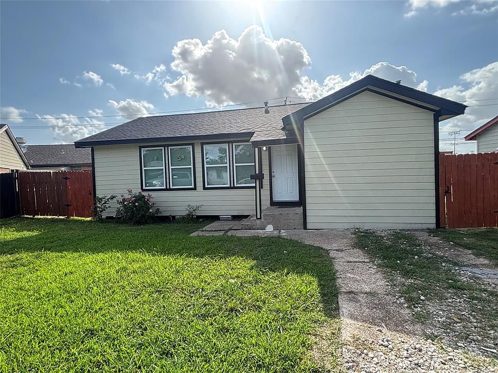1210 Dacus Dr, Houston, TX 77029 | Zillow