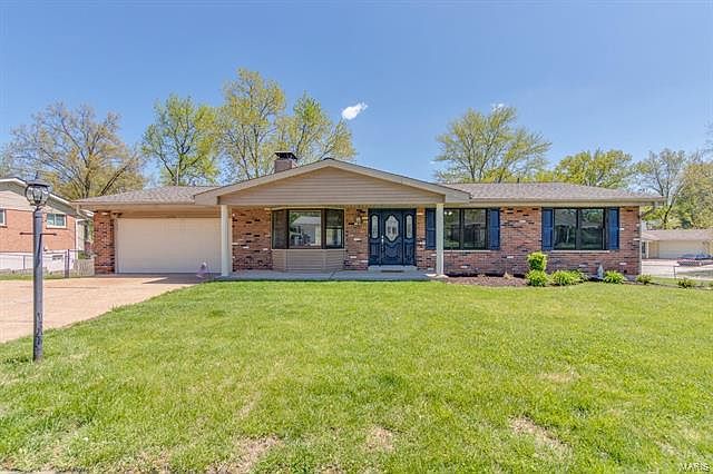 4598 Valmeyer Dr, Saint Louis, MO 63128 | Zillow