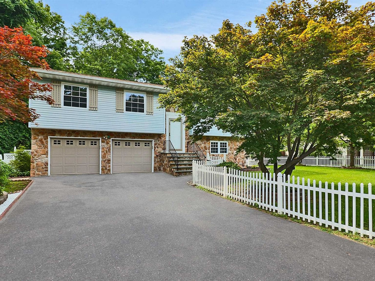 24 Raker Rd, Poughkeepsie, NY 12603 | Zillow