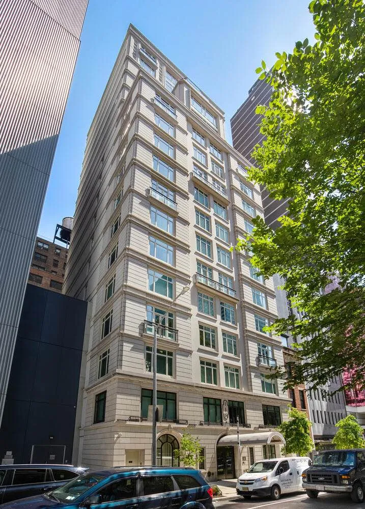 115 E 55th St
