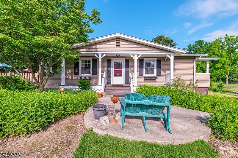 15 Lake Wallkill Rd, Sussex, NJ 07461 | Zillow