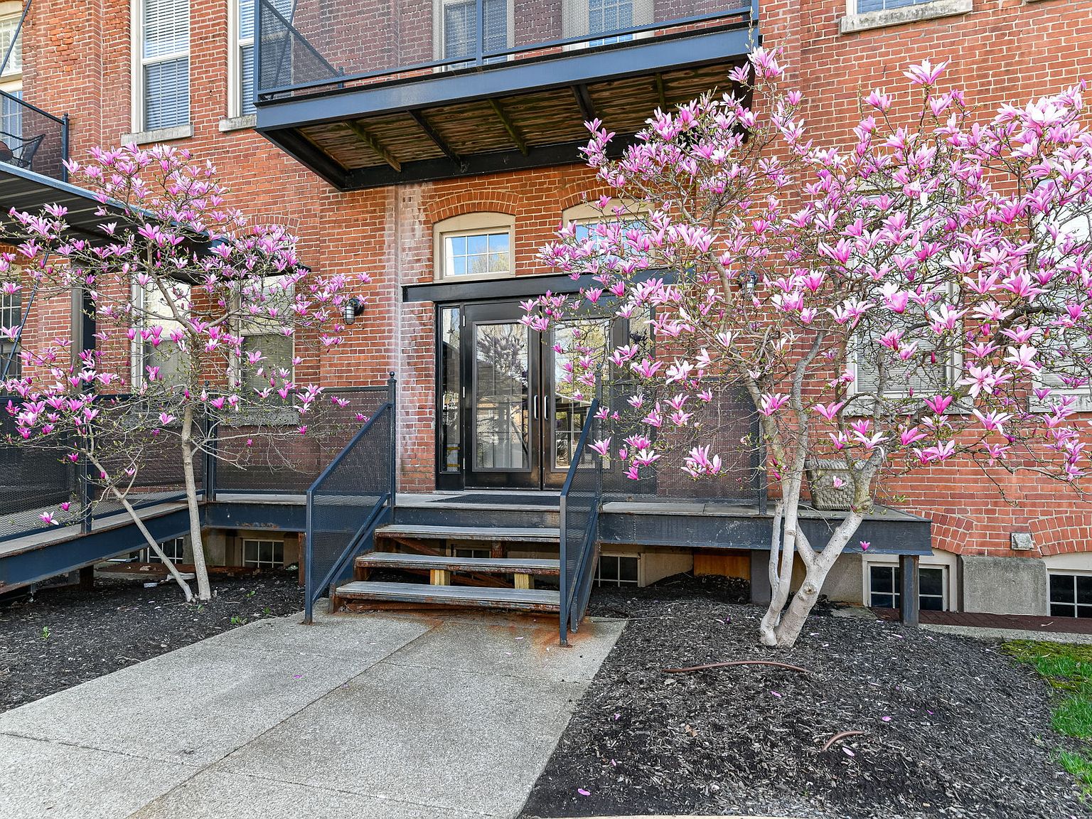 55 S Harding St APT 103, Indianapolis, IN 46222 | Zillow