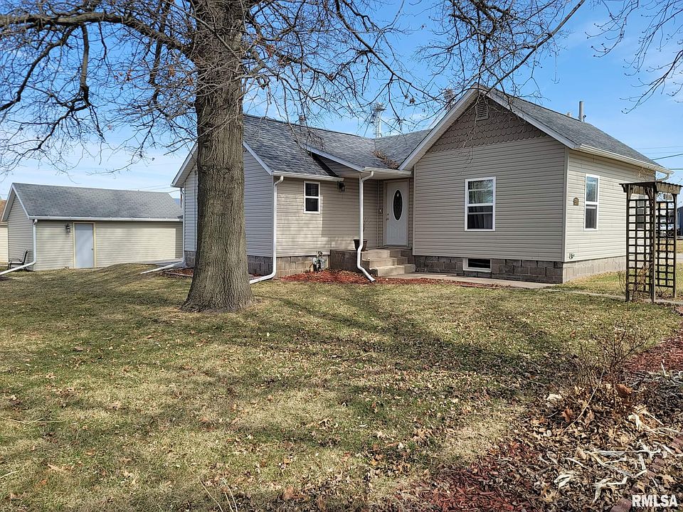 310 E Main St, Atkinson, IL 61235 | Zillow