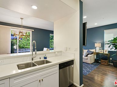 7608 N Honor Way, Van Nuys, CA 91405 | Zillow