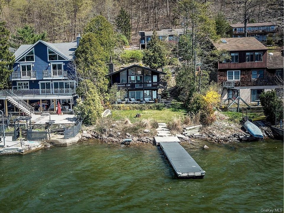 41 Edgemere Avenue, Greenwood Lake, NY 10925 | Zillow