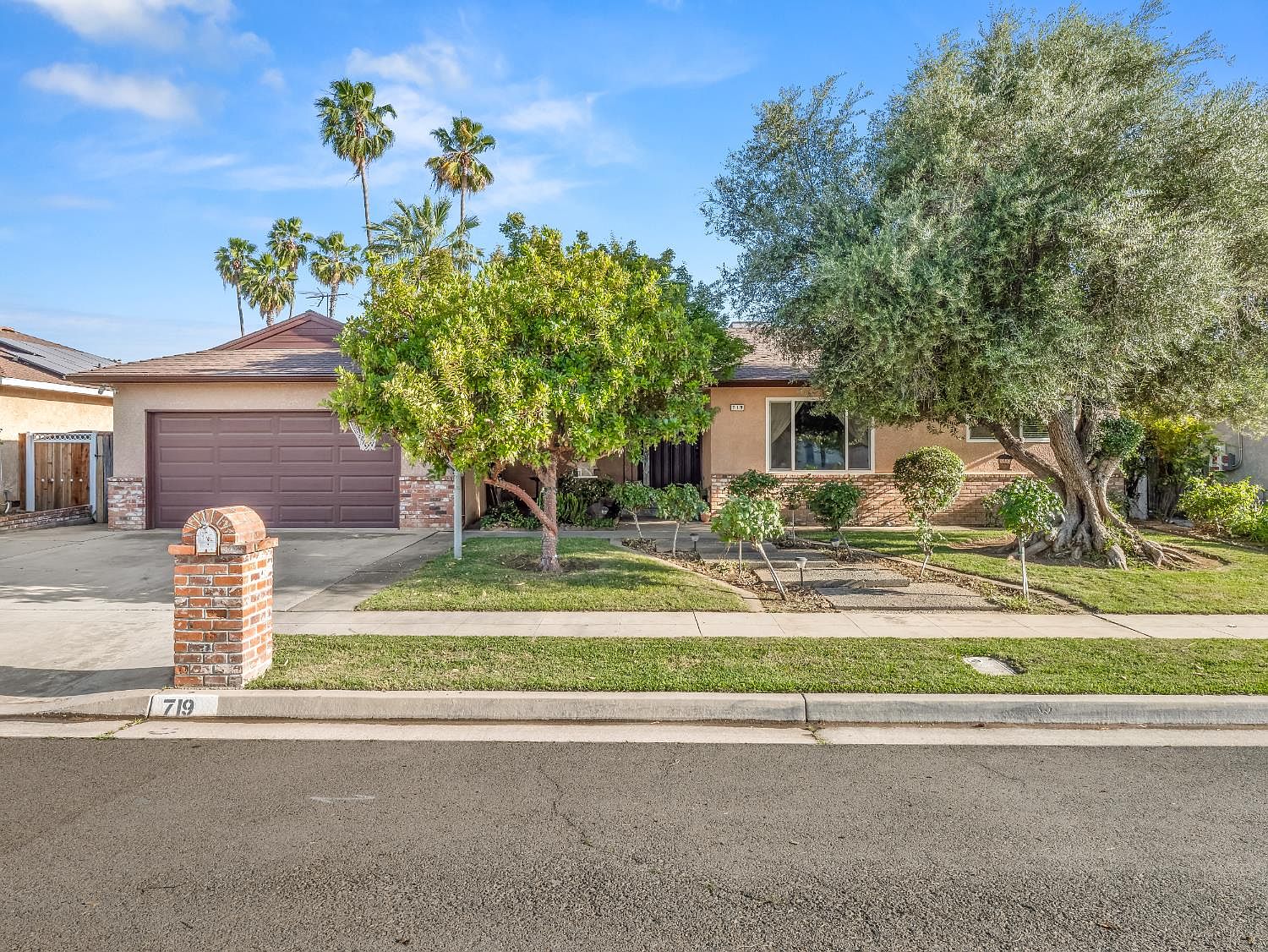 719 E Spruce Ave, Fresno, CA 93720 | Zillow