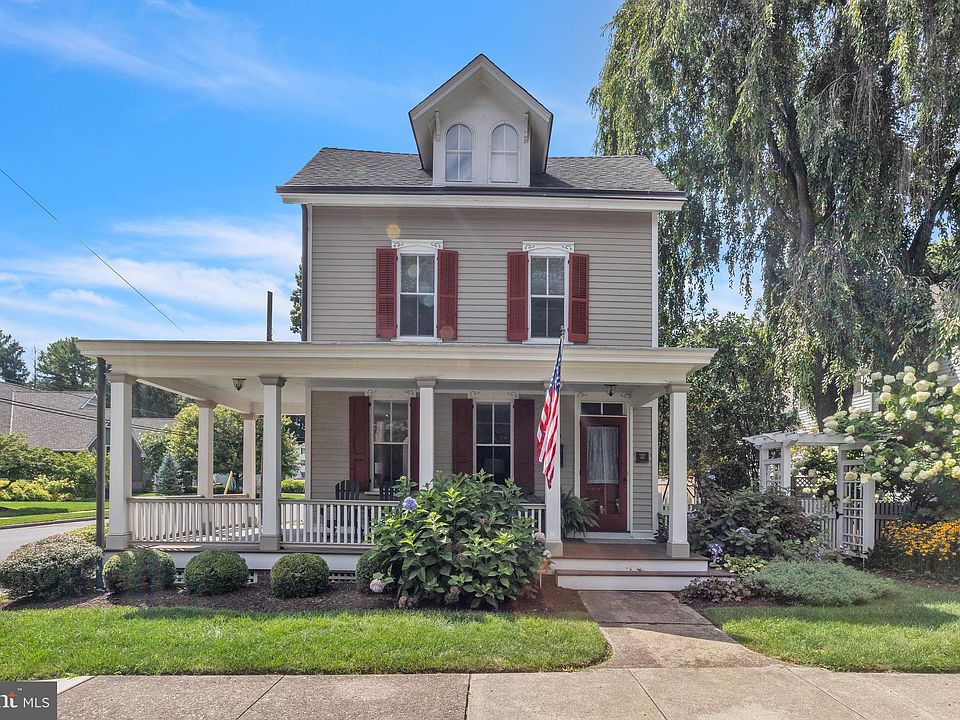 130 S Chancellor St, Newtown, PA 18940 | Zillow