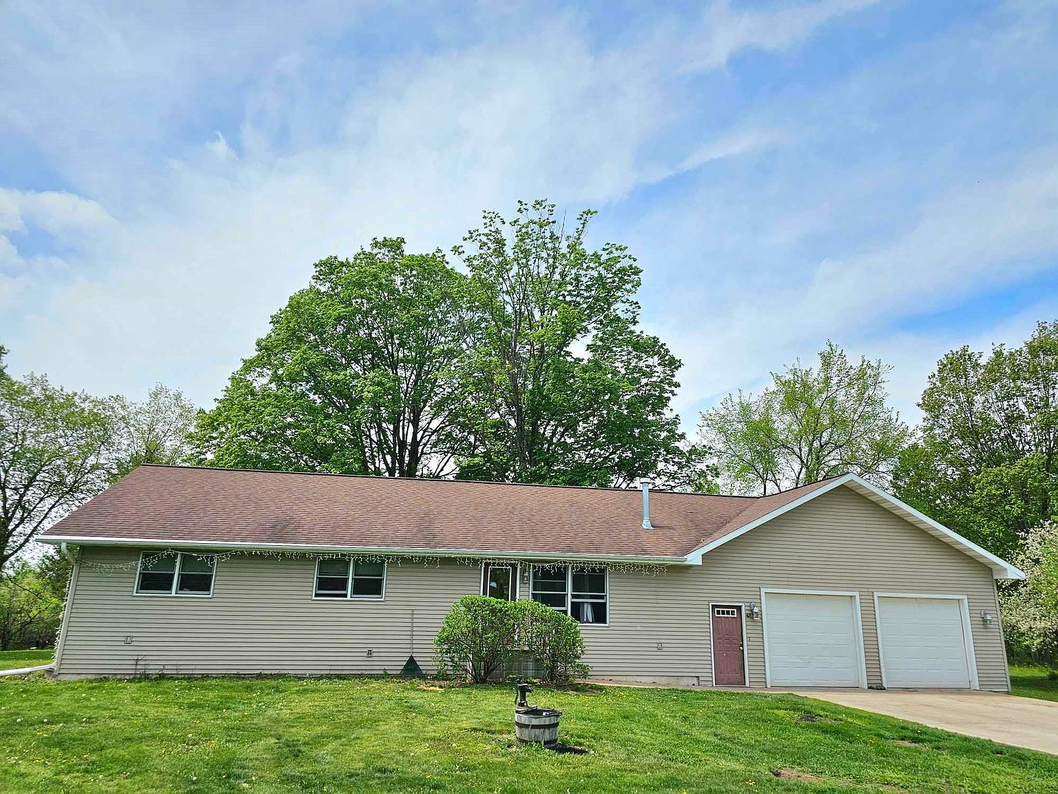 5205 County Rd N, Florence, WI 54121 | Zillow