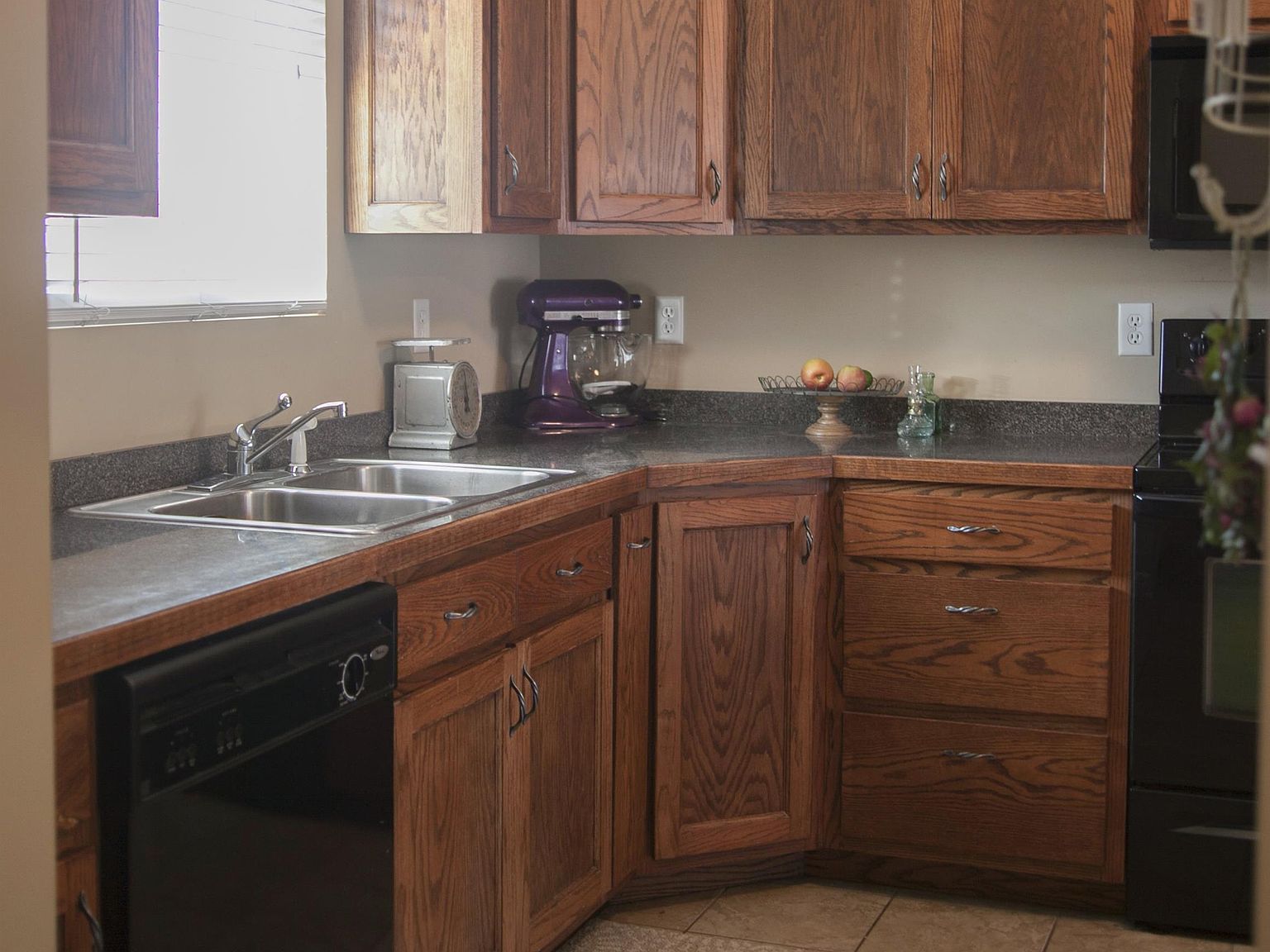 516 Stone Pointe Dr, Manhattan, KS 66503 | Zillow