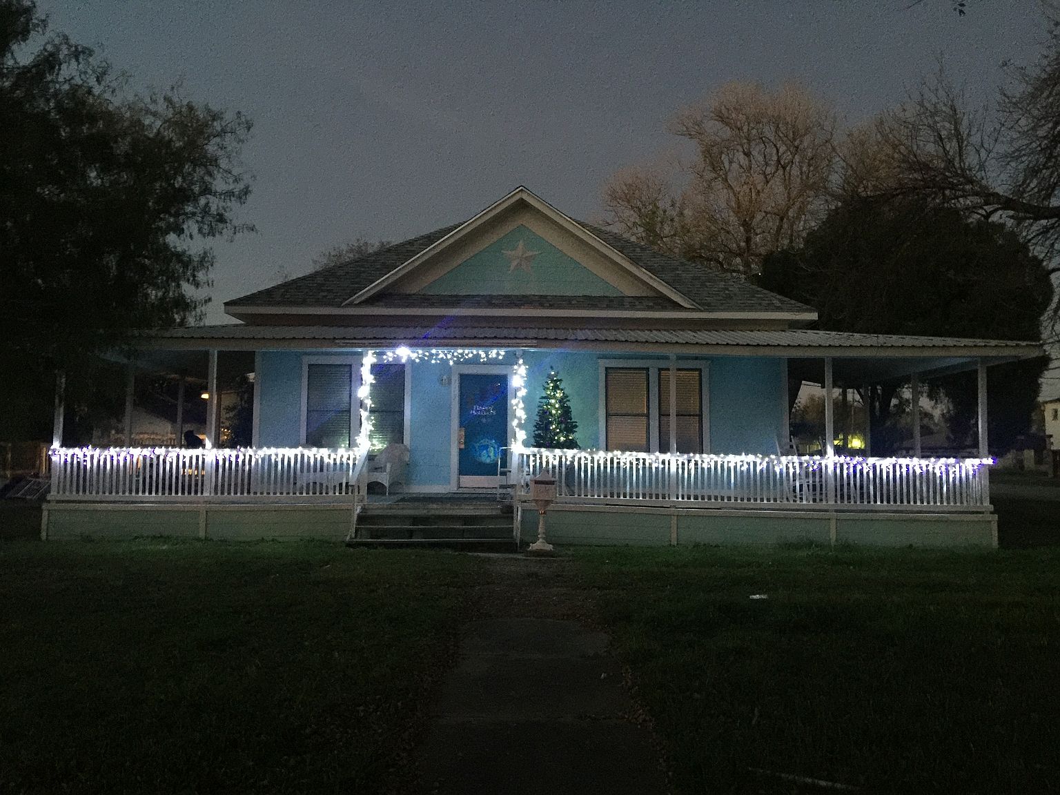 113 E 6th St, Bishop, TX 78343 | Zillow