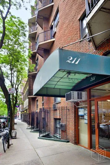 211 Thompson Street #3M in Greenwich Village, Manhattan | StreetEasy