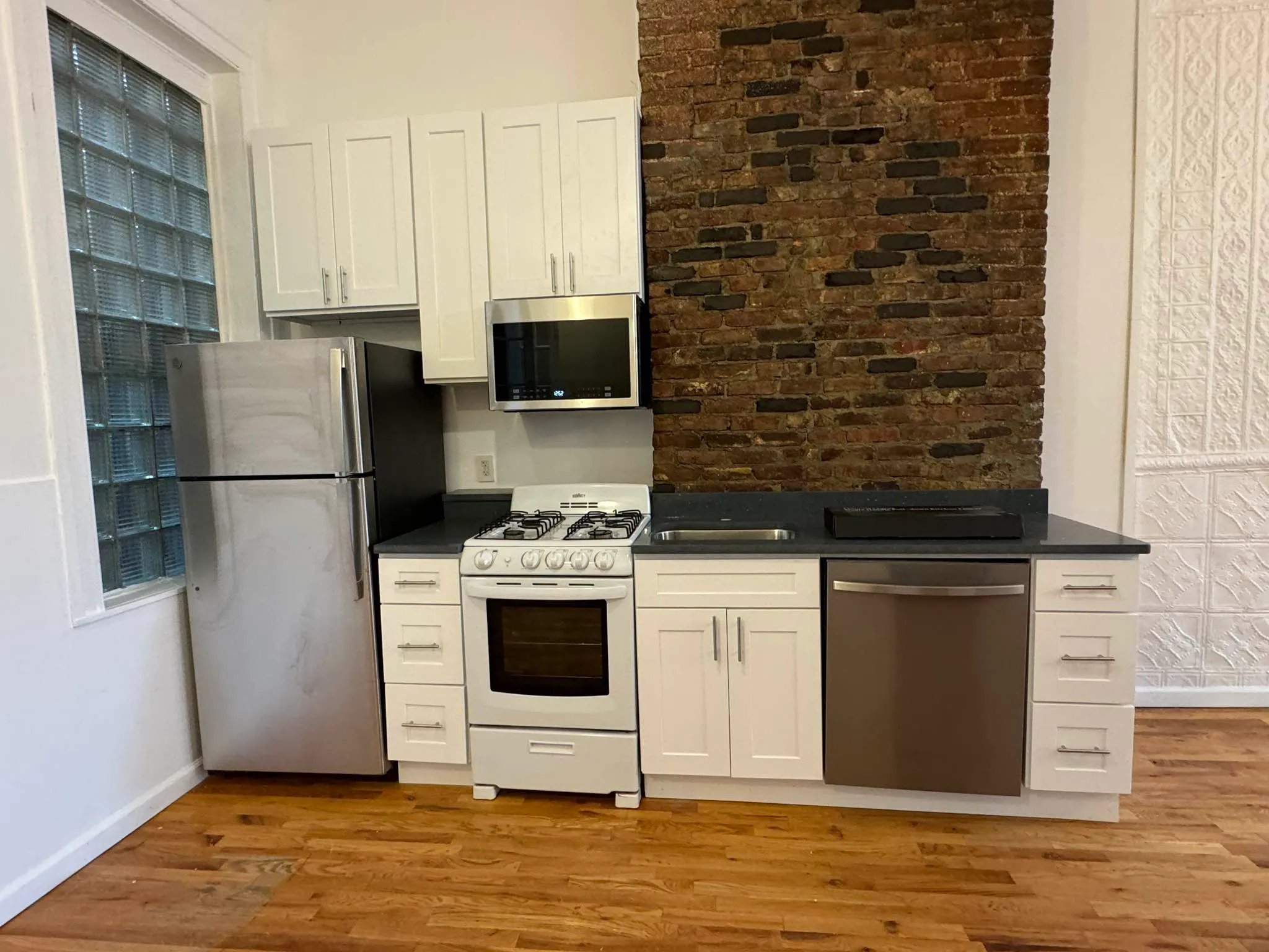 29 Bushwick Avenue #1 in East Williamsburg, Brooklyn | StreetEasy