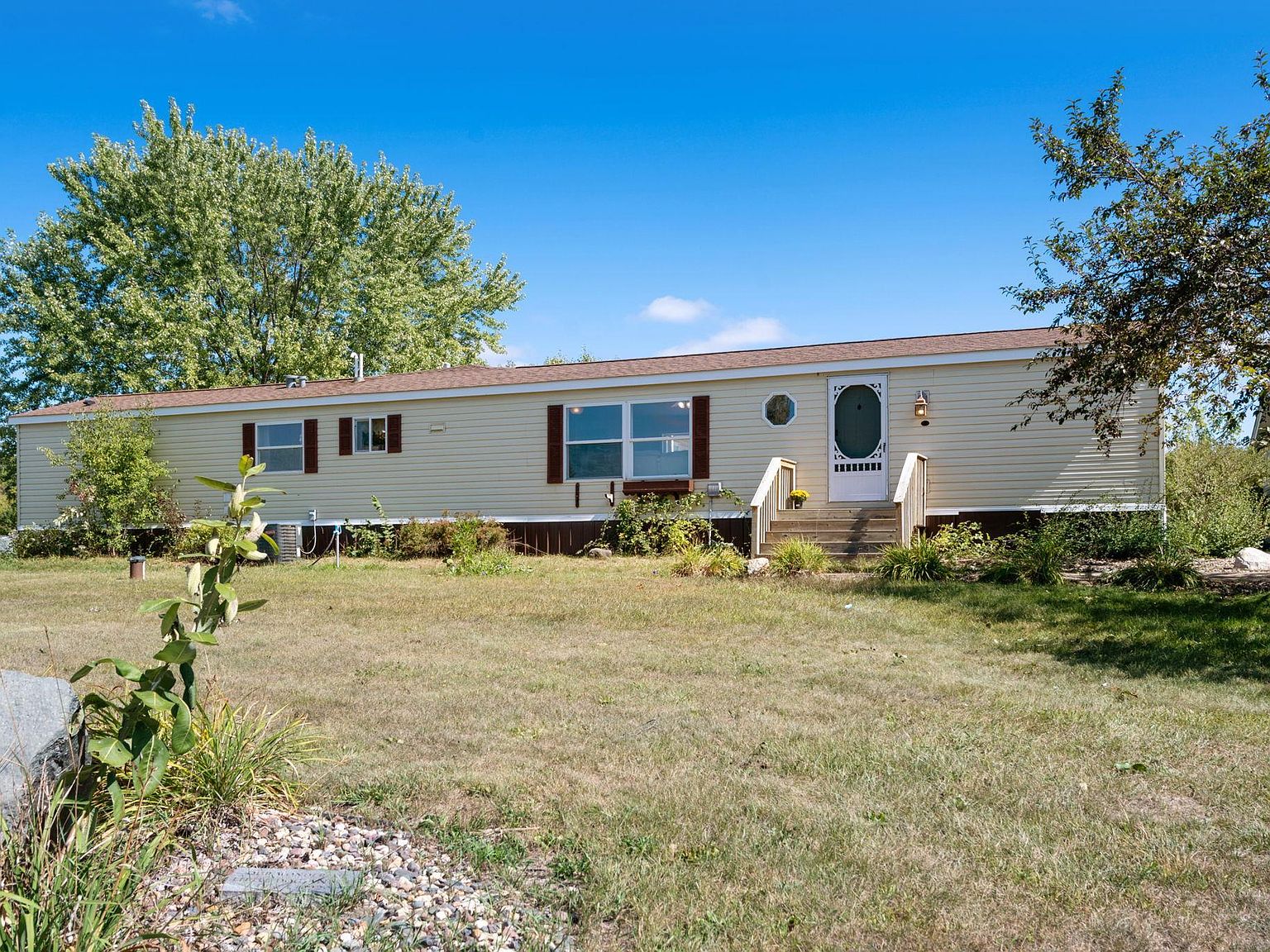 384 140th St, Amery, WI 54001 | Zillow