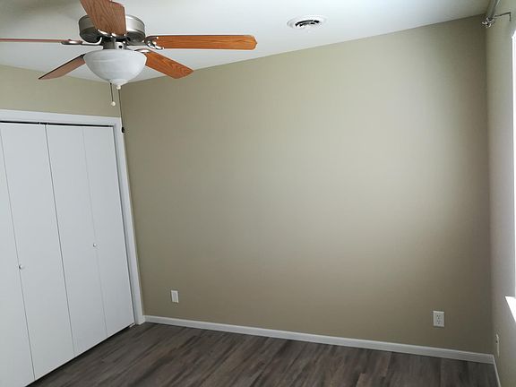 514 Stone Pointe Dr, Manhattan, KS 66503 | Zillow