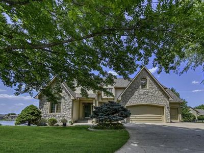 434 SW Albatross Ct, Lees Summit, MO 64082 | MLS #2424051 | Zillow