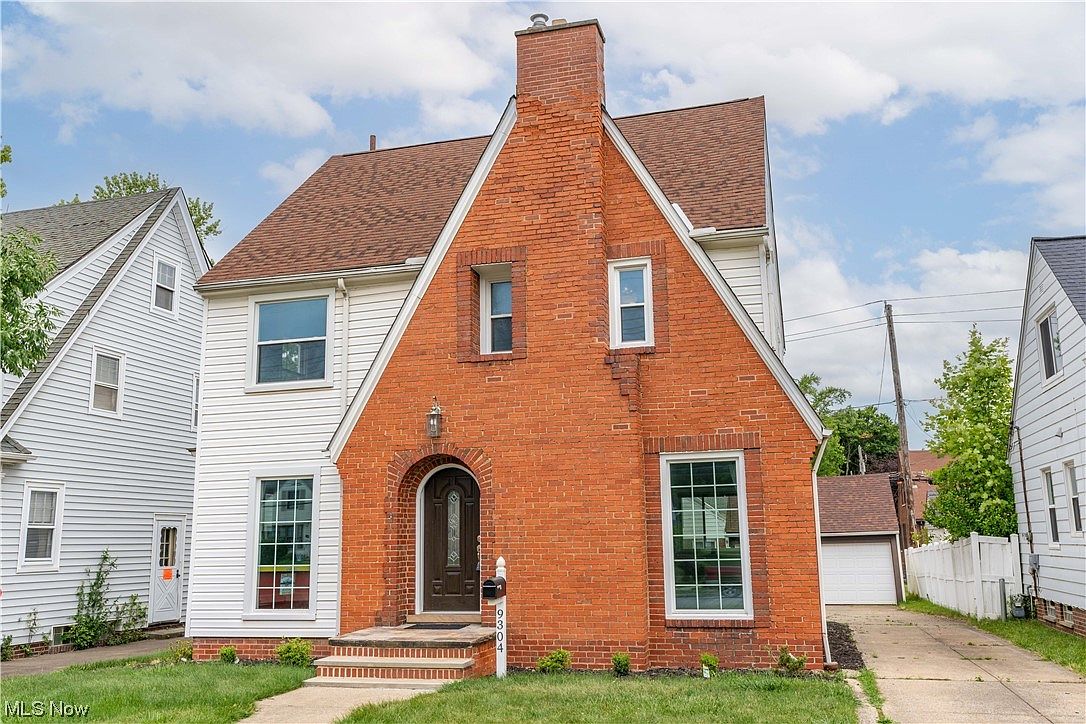 9304 Snow Rd, Parma, OH 44130 | MLS #4457950 | Zillow