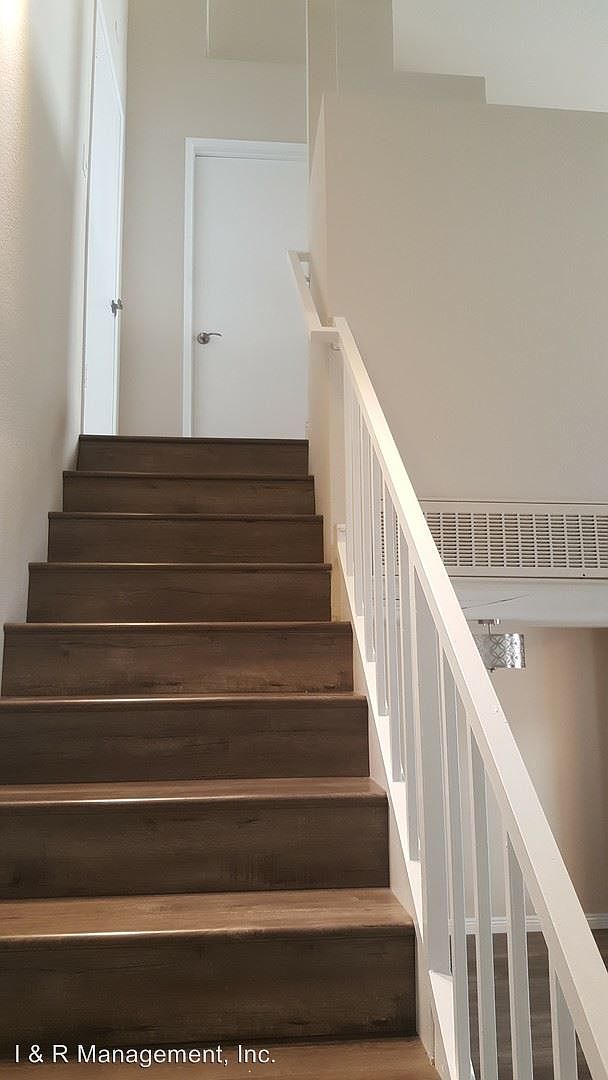 5242 Cartwright Ave APT 005, North Hollywood, CA 91601 | Zillow