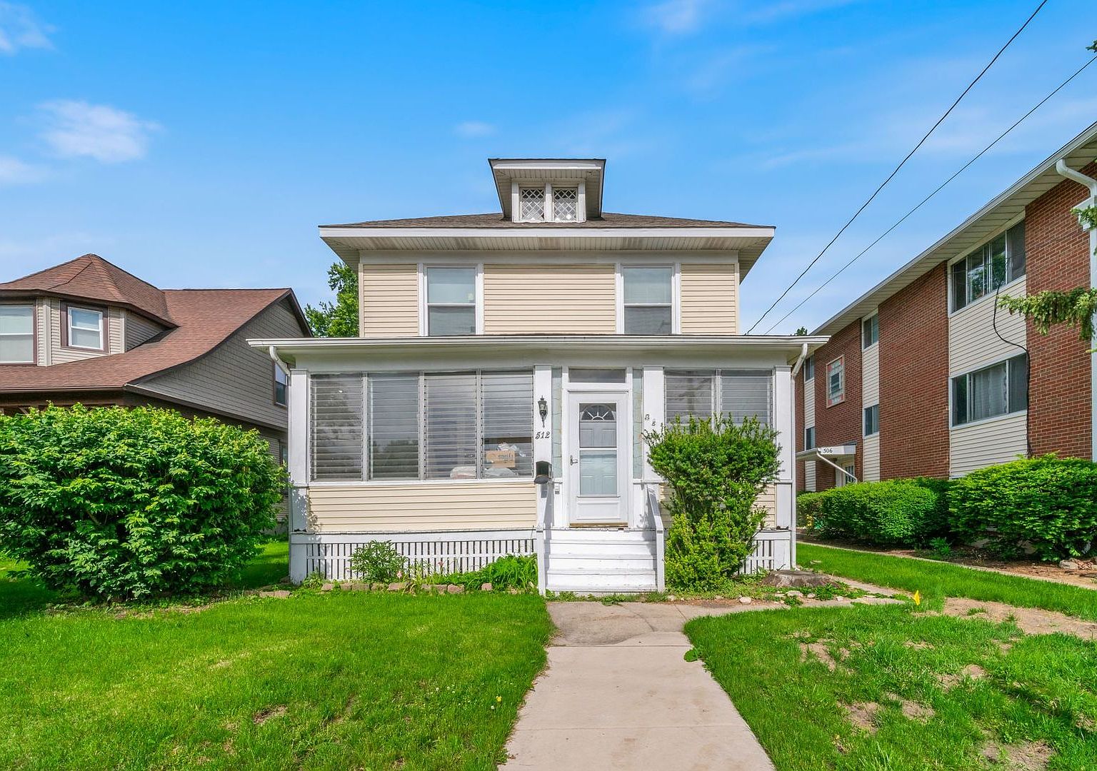 512 S State St, Elgin, IL 60123 | Zillow