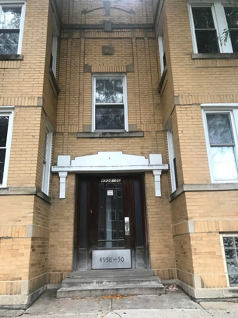 4958 W Newport Ave #2W, Chicago, IL 60641 | Zillow