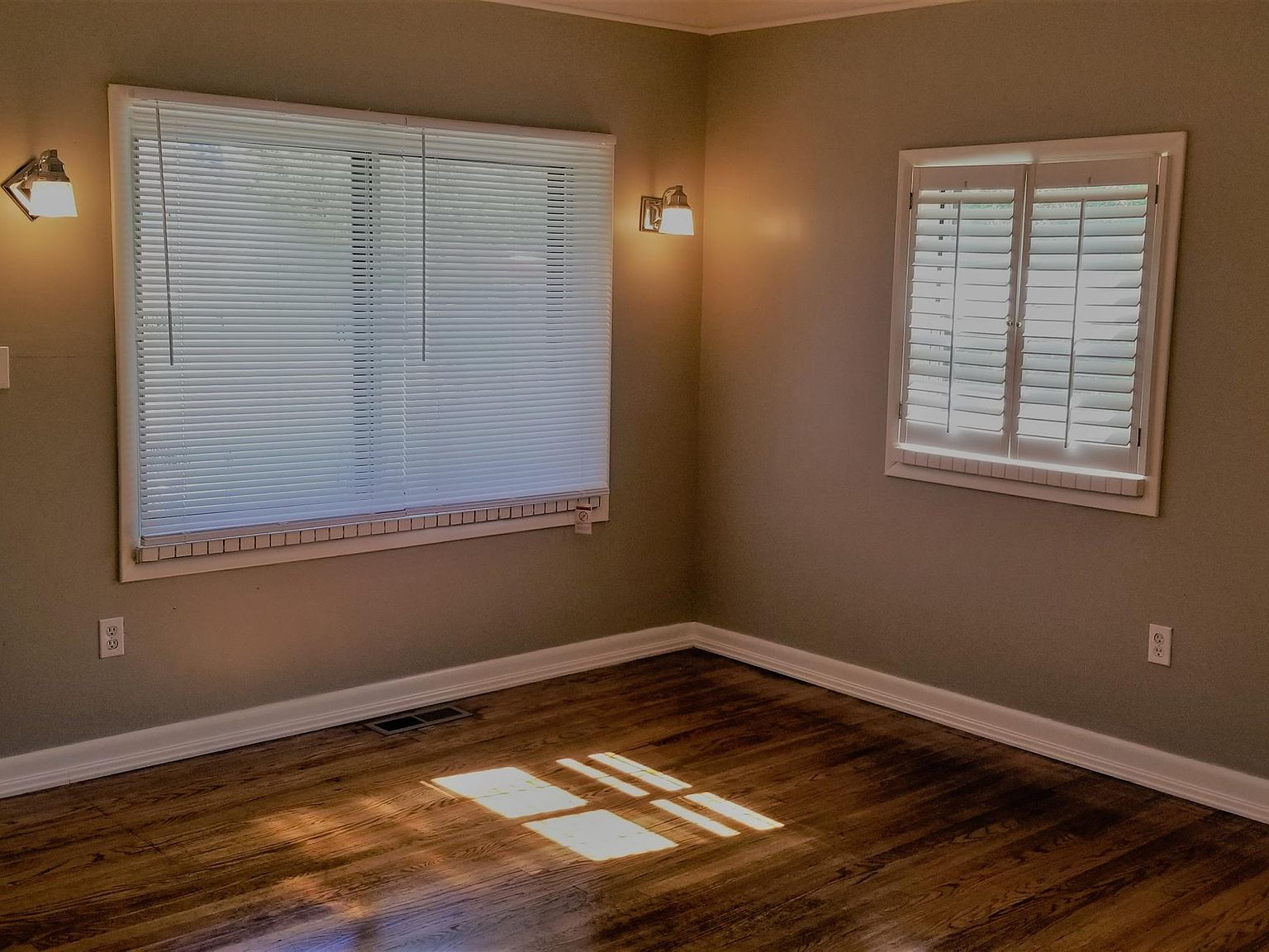 755 Sayre Ave, Dayton, OH 45417 | Zillow