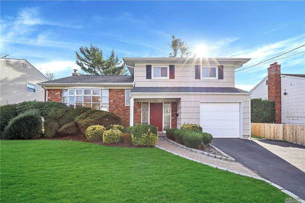 1910 Edward Ln, Merrick, NY 11566 | Zillow