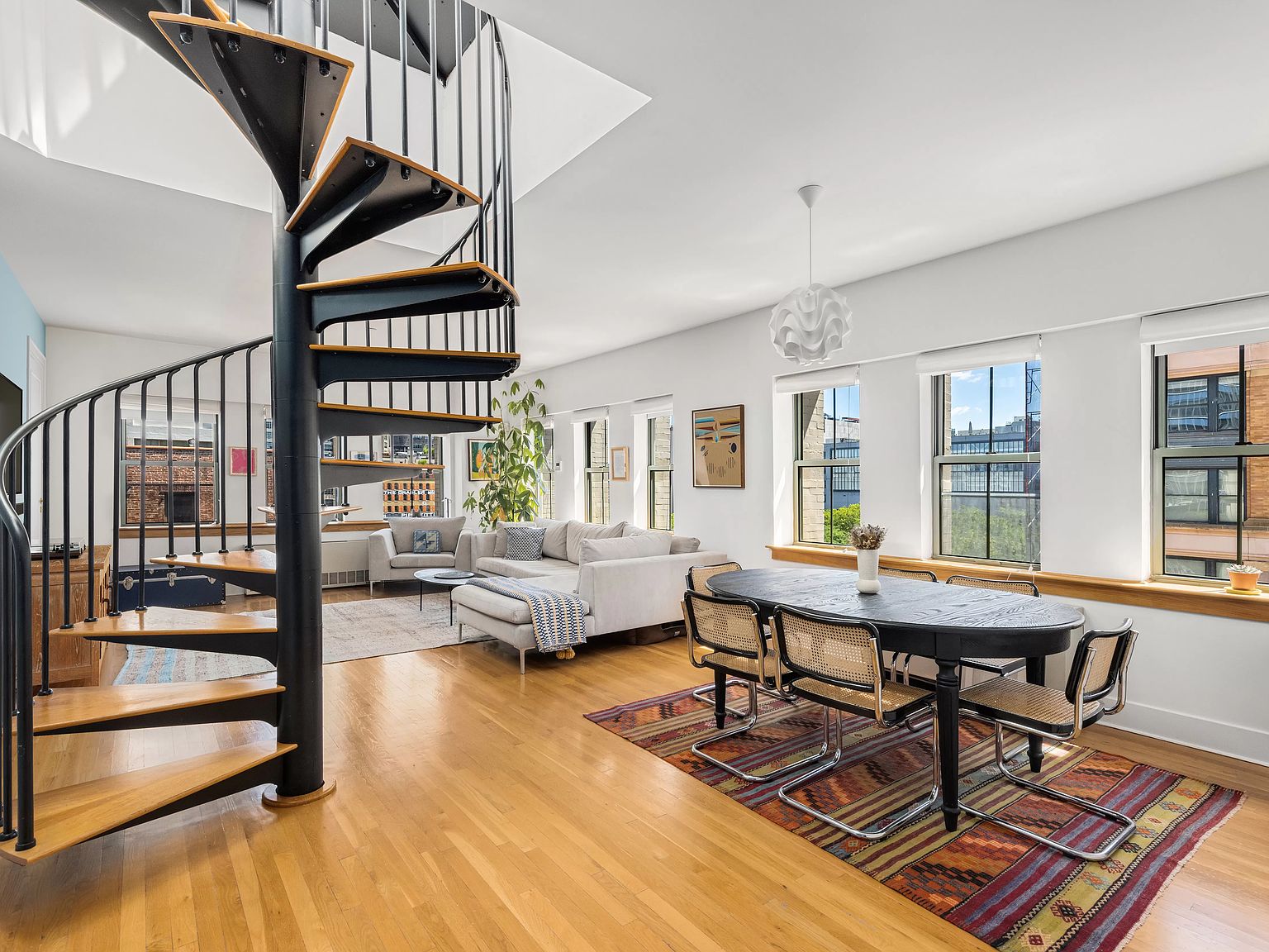 53 N Moore St APT 6G, New York, NY 10013 | Zillow