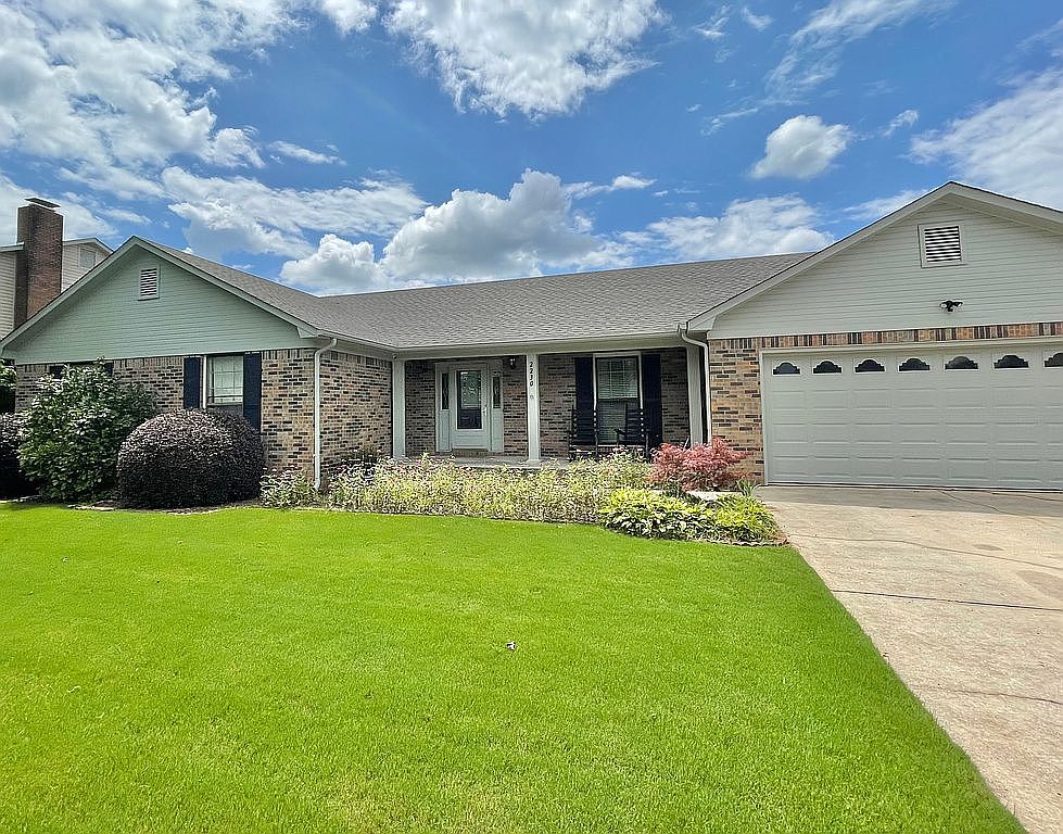 2230 Essex Dr SW, Decatur, AL 35603 | Zillow
