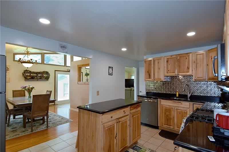 814 Dressel Rd, Allison Park, PA 15101 | Zillow