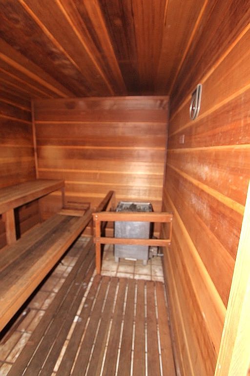 49 Pointe Rok Dr, Worcester, MA 01604 | Zillow