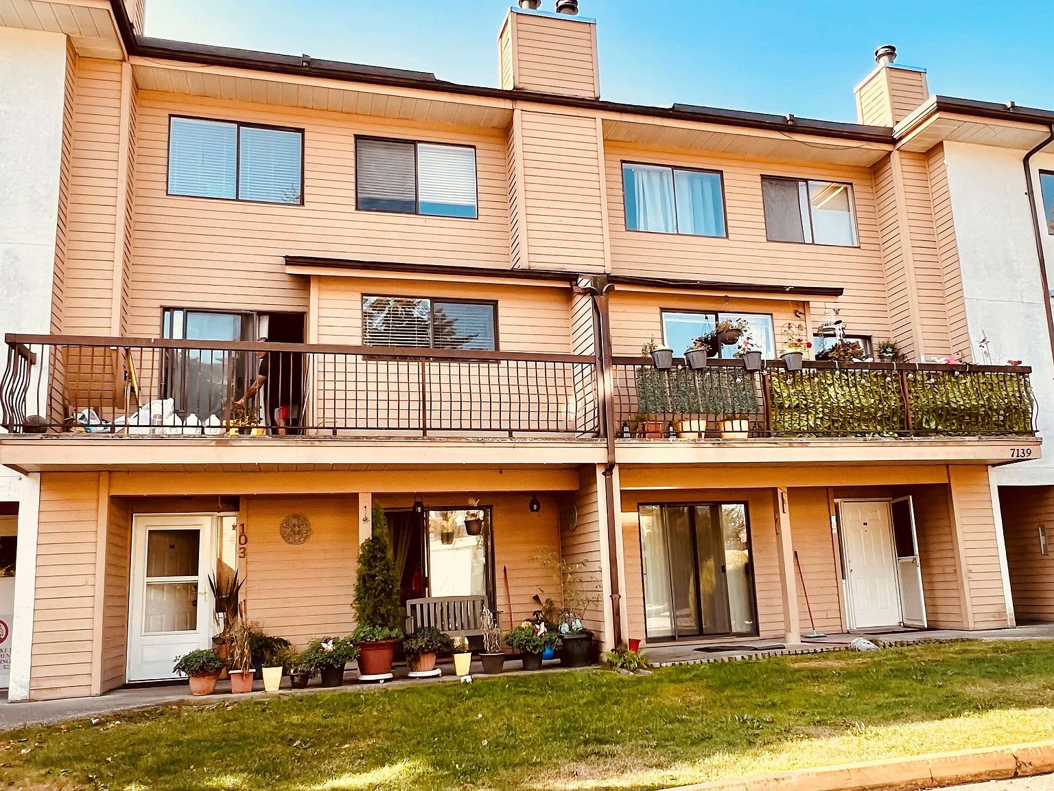 7139 133a St #203, Surrey, BC V3W 8A1 | Zillow