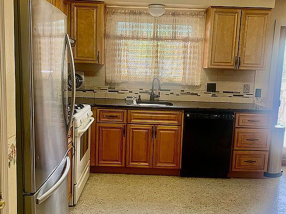 1602 Pin Oak Rd, Williamstown, NJ 08094 | Zillow