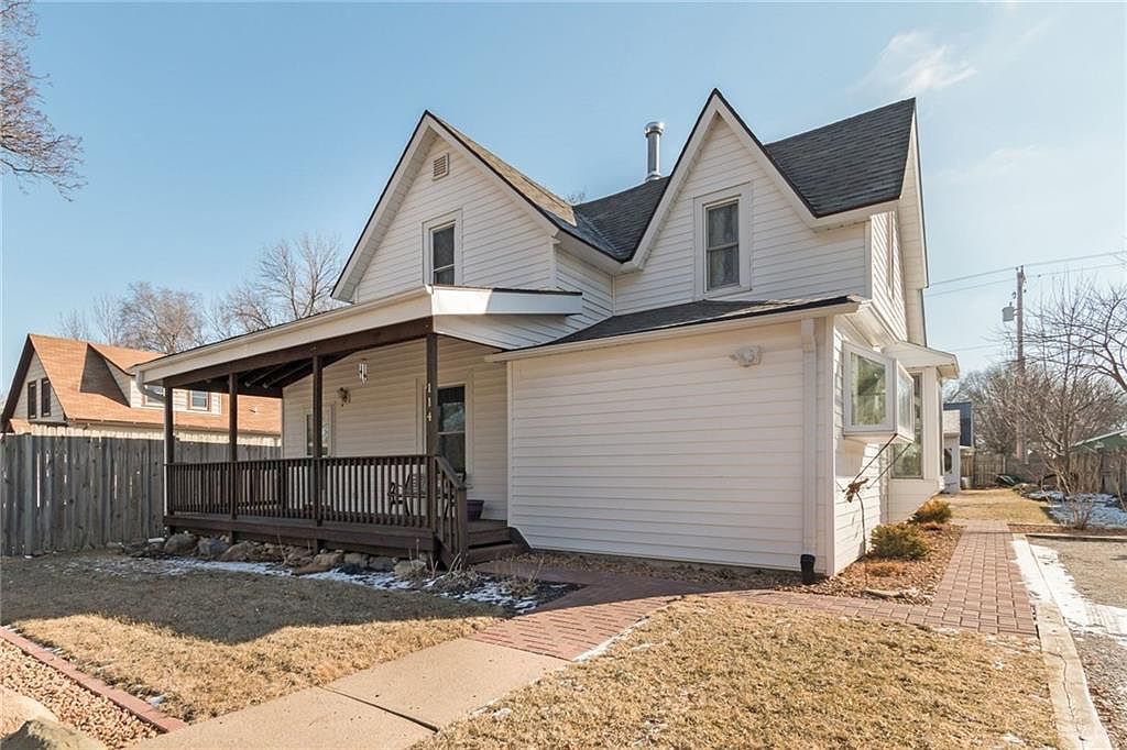 114 N Martha St, Roland, IA 50236 | Zillow