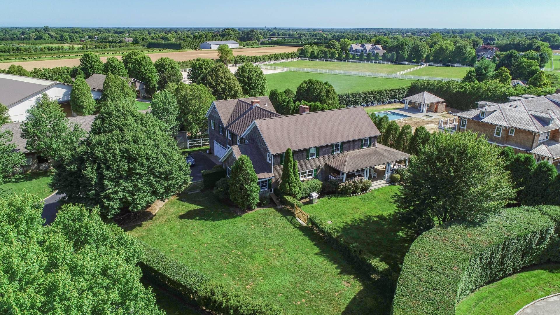 52 Meadow Ct, Bridgehampton, NY 11976 | Out East