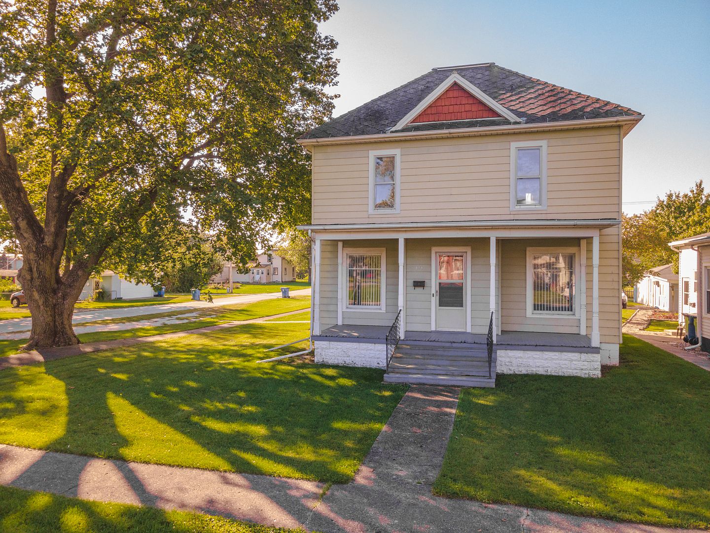 304 W Hack St, Cullom, IL 60929 | Zillow