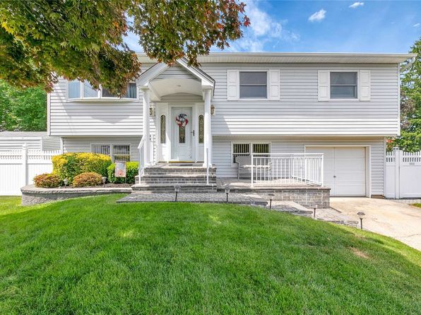 Centereach NY Real Estate - Centereach NY Homes For Sale | Zillow