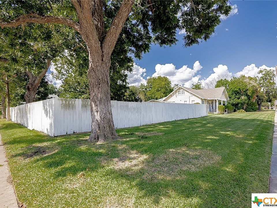 603 N Main St, Victoria, TX 77901 | Zillow