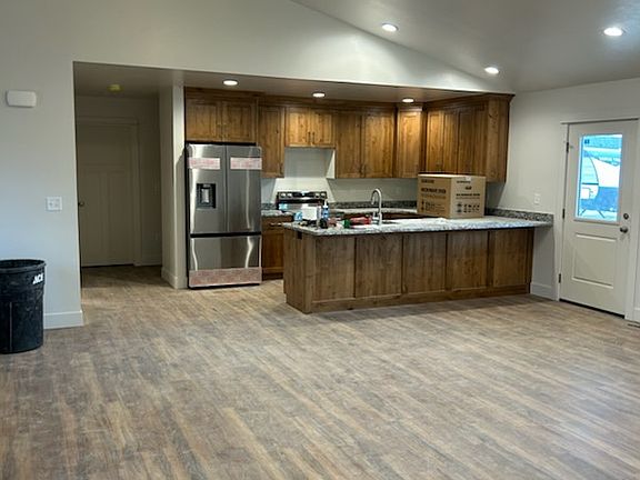 40 Skihi St, Dillon, MT 59725 | Zillow
