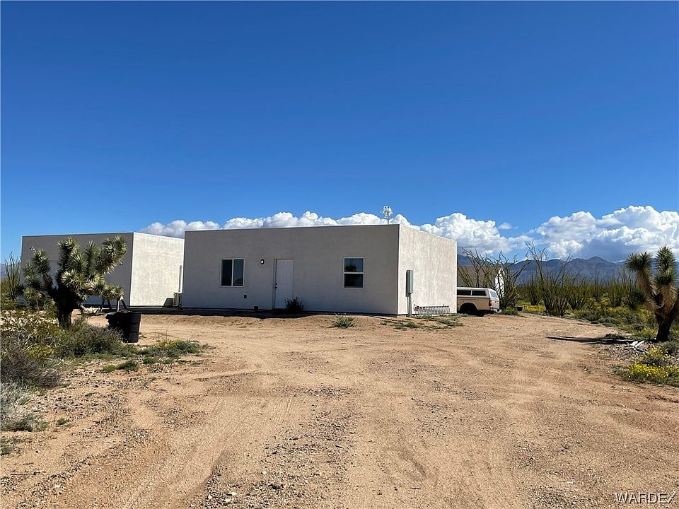 14438 S Castle Butte Rd, Yucca, AZ 86438 | Zillow