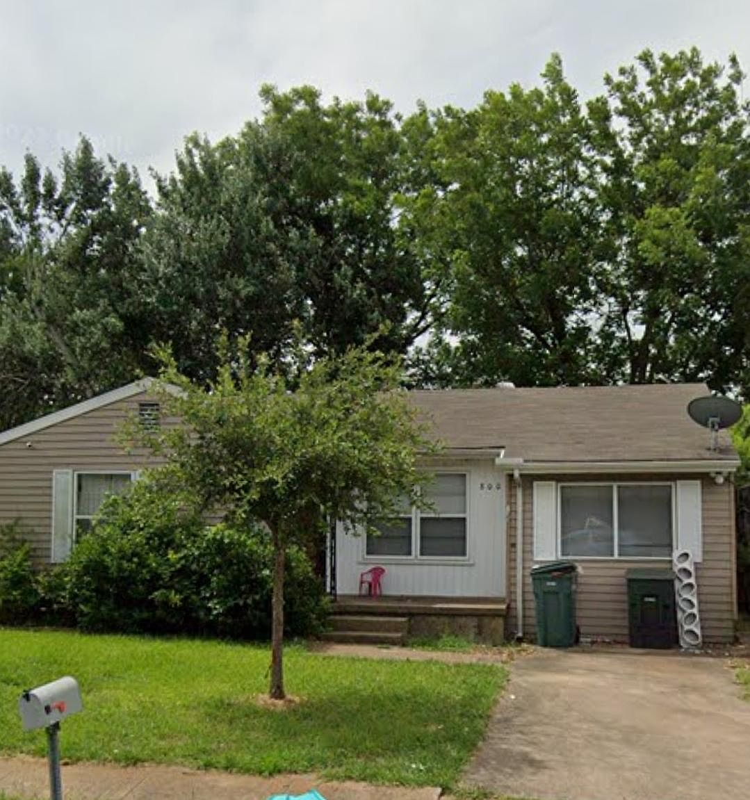 800 E Centennial St, Sherman, TX 75090 | Zillow