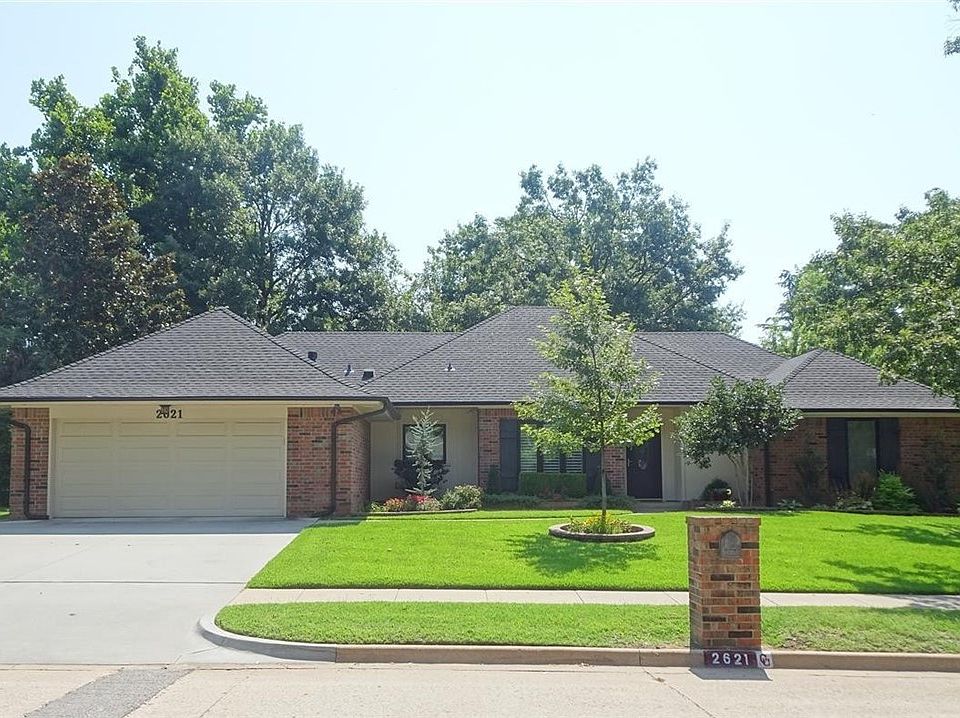 2621 Barry Switzer Ave, Norman, OK 73072 | Zillow