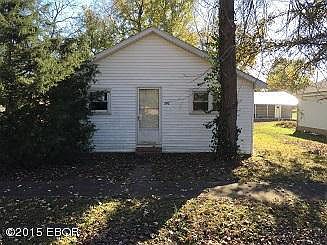 202 E Pershing St, Valier, IL 62891 | Zillow