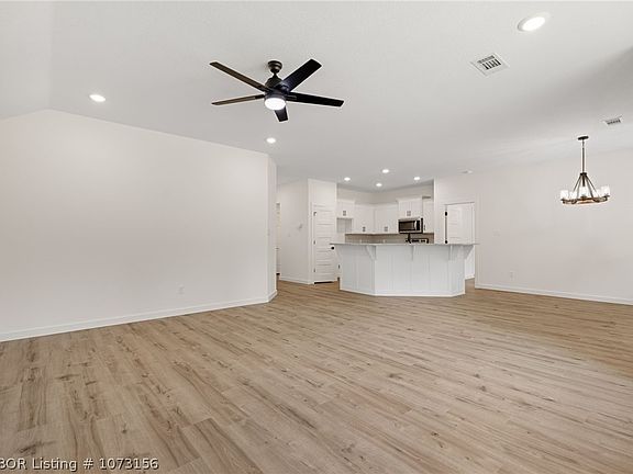 818 Corbin Way, Van Buren, AR 72956 | MLS #1073156 | Zillow